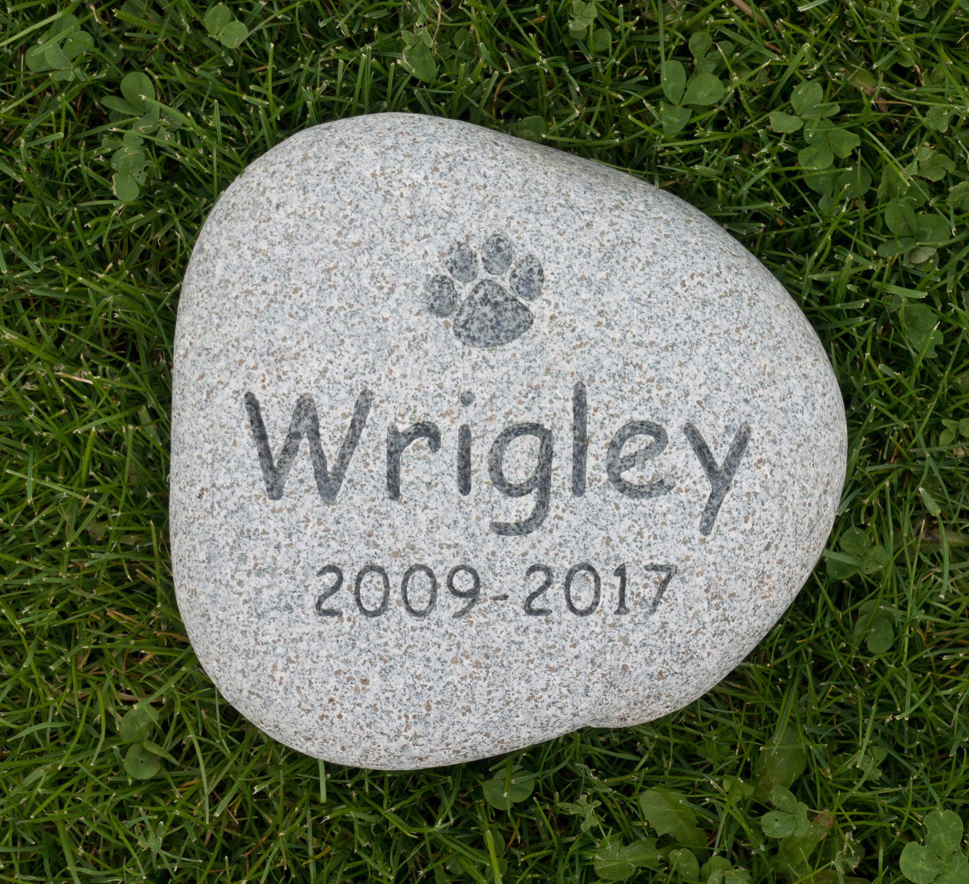 Medium River Stone – Old World Stones